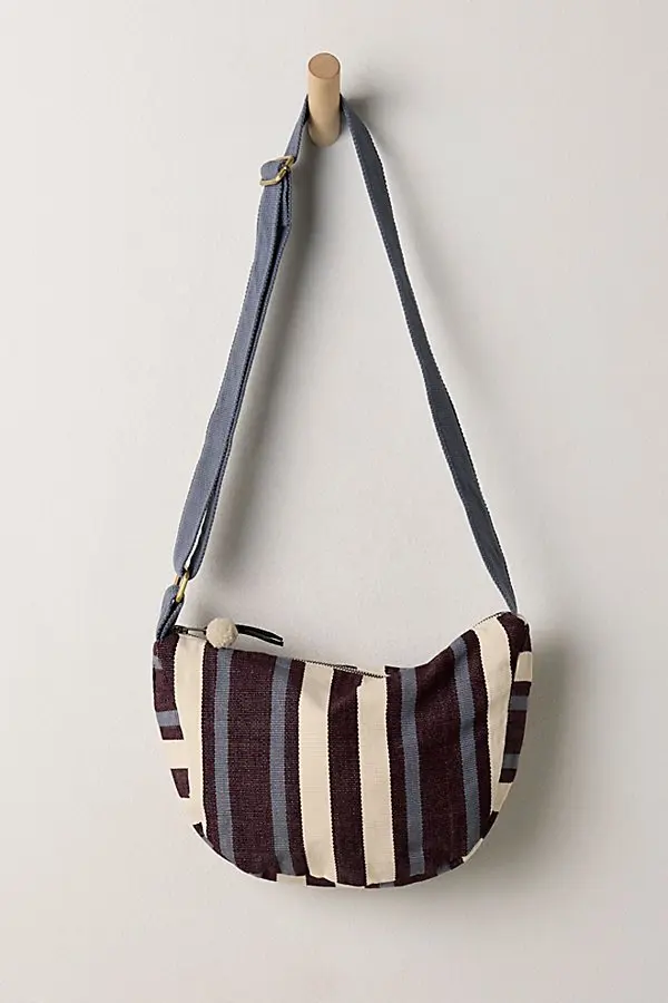 MERCADO GLOBAL Valentina Sling Bag