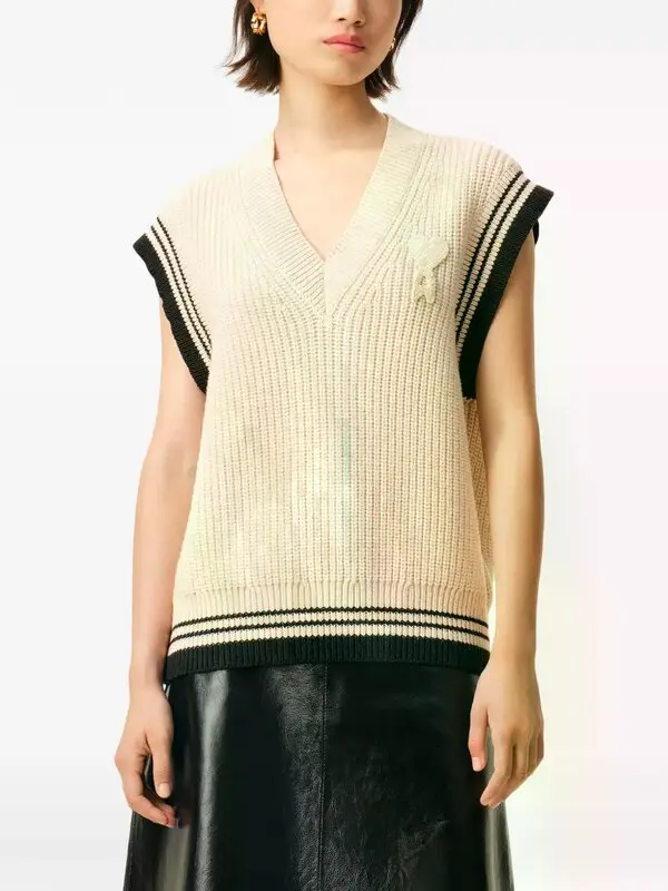 AMI Paris De Coeur V-neck Knitted Vest