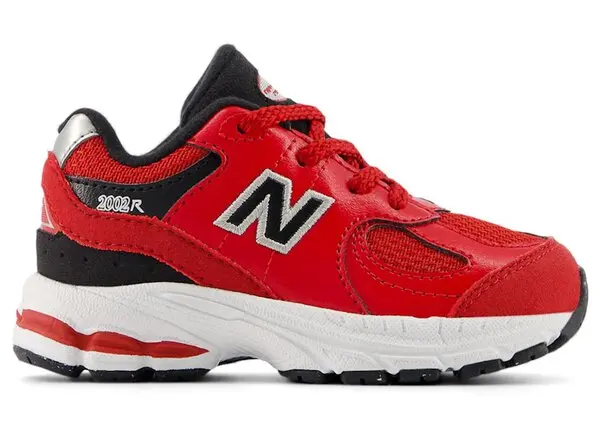 NEW BALANCE 2002r Lace-up Sneakers