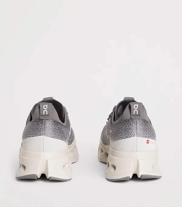 On Cloudsurfer Max Sneakers - Grey