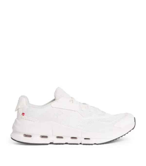 On Cloudnova Rift Trainers - White