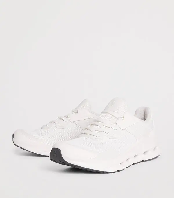 On Cloudnova Rift Trainers - White