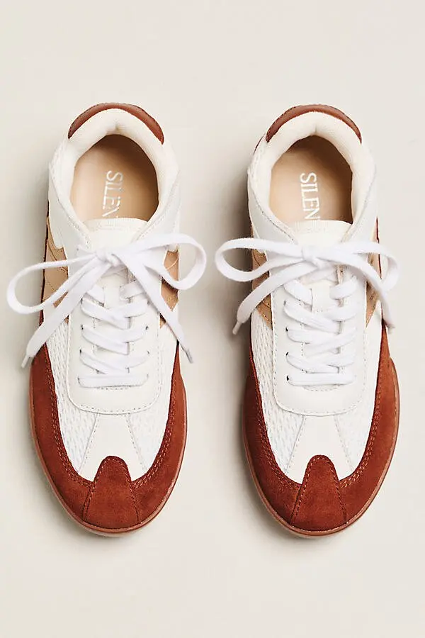 SILENT D Clay Sneakers