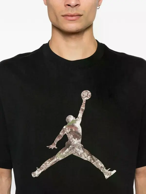 Nike Graphic T-shirt