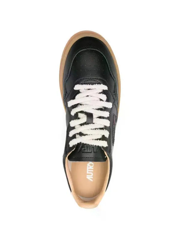 AUTRY Logo-patch Sneakers - Black