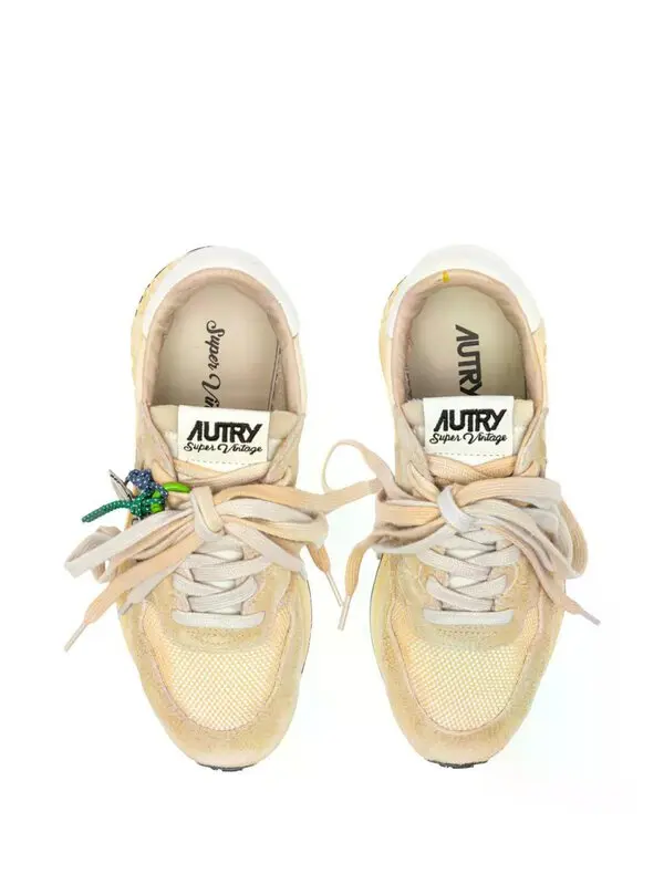 AUTRY Charm Detail Sneakers