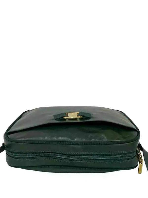 FERRAGAMO 1990-2010 Calfskin Vara Crossbody Bag