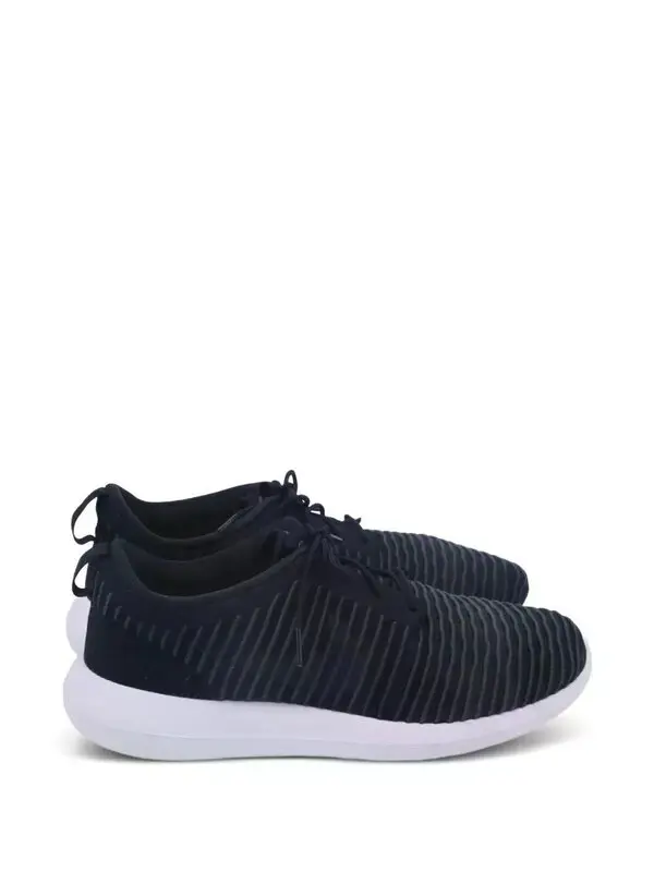 Nike Roshe Two Flyknit Sneakers - Black