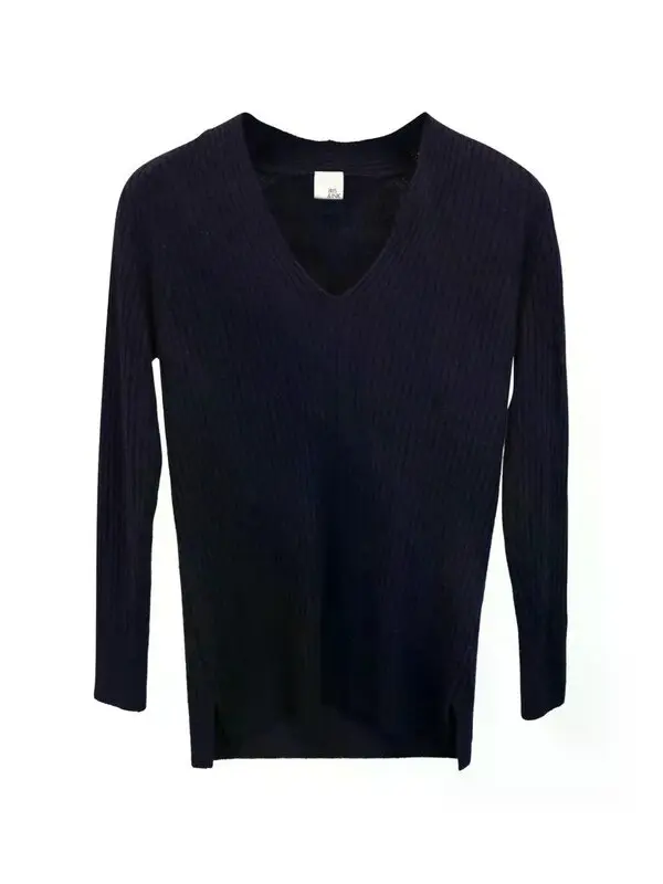 Iris & Ink V-neck Ribbed Cashmere Sweater