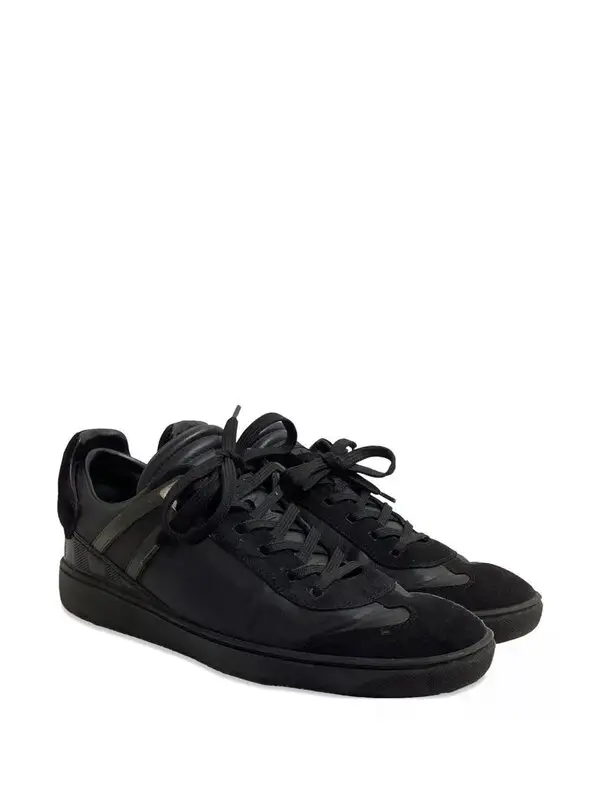 LOUIS VUITTON Low-top Sneakers