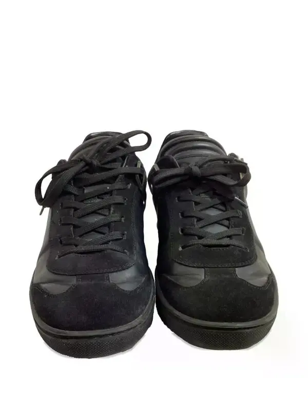 LOUIS VUITTON Low-top Sneakers