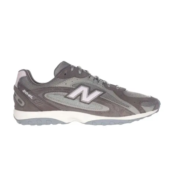 NEW BALANCE 204l Sneakers - Brown