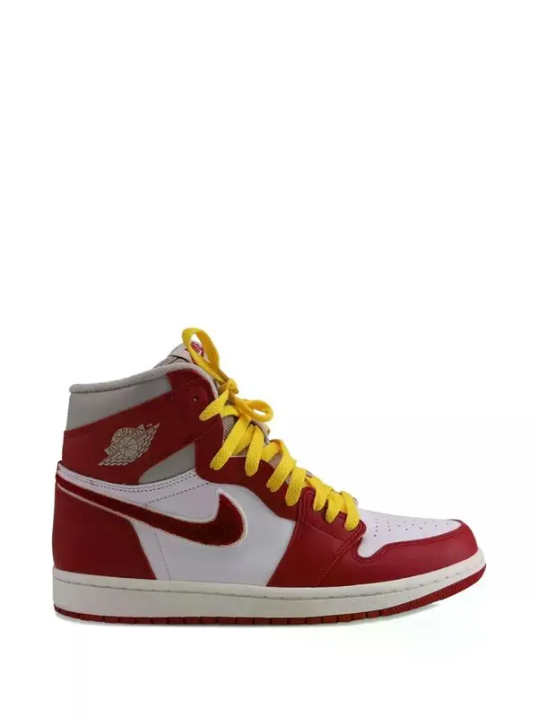 Nike Air Jordan 1 Retro High-top Sneakers - Red