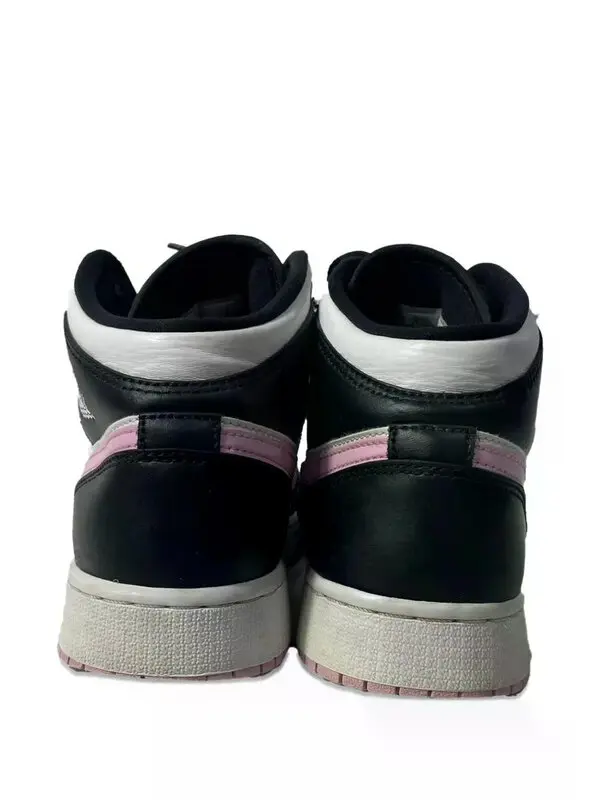 Nike Air Jordan 1 Leather Sneakers
