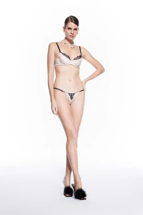 MERS SILK Eos Pure Thongsilk & Lace G-string