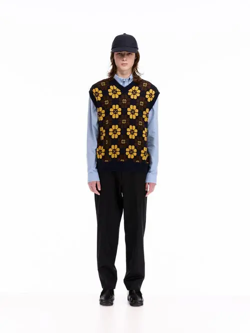VOWELS Jacquard Knit Sweater Vest