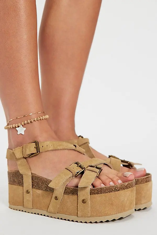 Intentionally Blank Rule Breaker 2.0 Flatform Sandals - Taupe