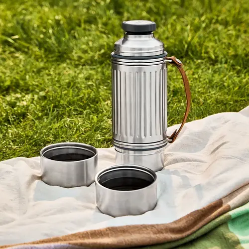UNCOMMON GOODS Insulated Flask For Two Black & Blum