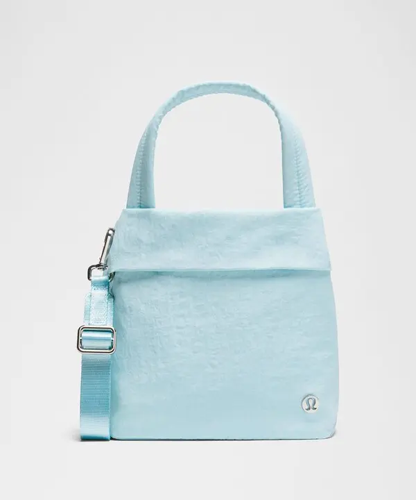 Lululemon On My Level Small Tote Bag 5l - Foam Cloud/silver