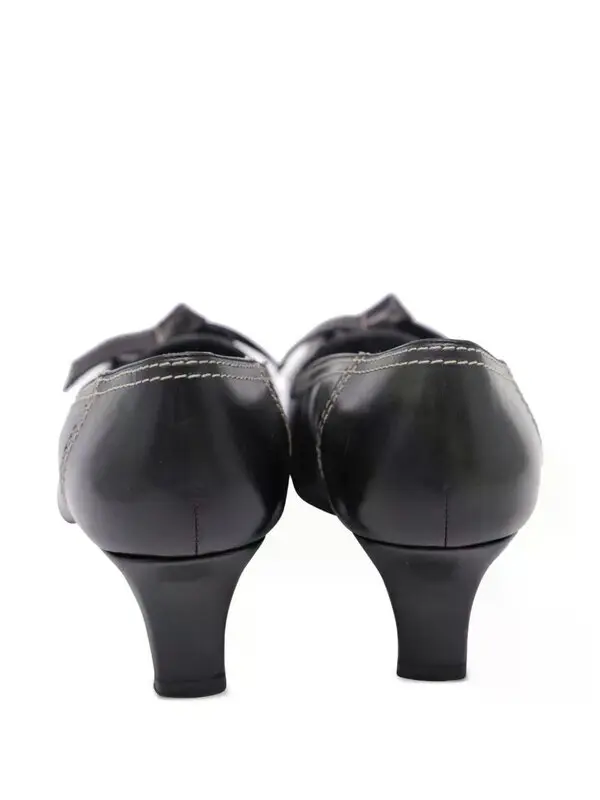 STUART WEITZMAN Heeled Square-toe Pumps