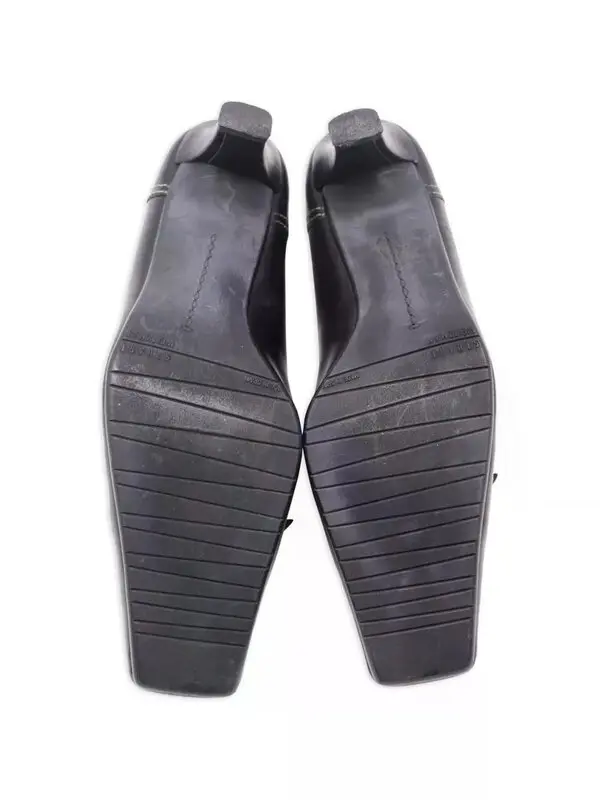 STUART WEITZMAN Heeled Square-toe Pumps