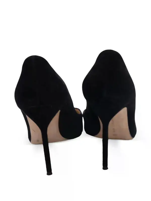 Manolo Blahnik Pointed-toe Pumps