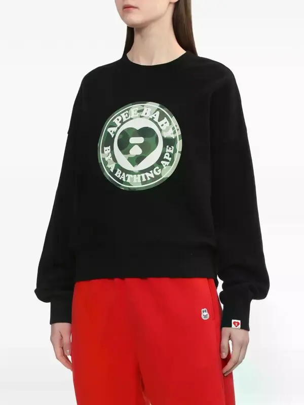 A BATHING APE Round Camo Heart-print Sweatshirt
