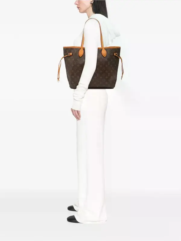 LOUIS VUITTON 2010 Monogram Neverfull Mm Tote Bag