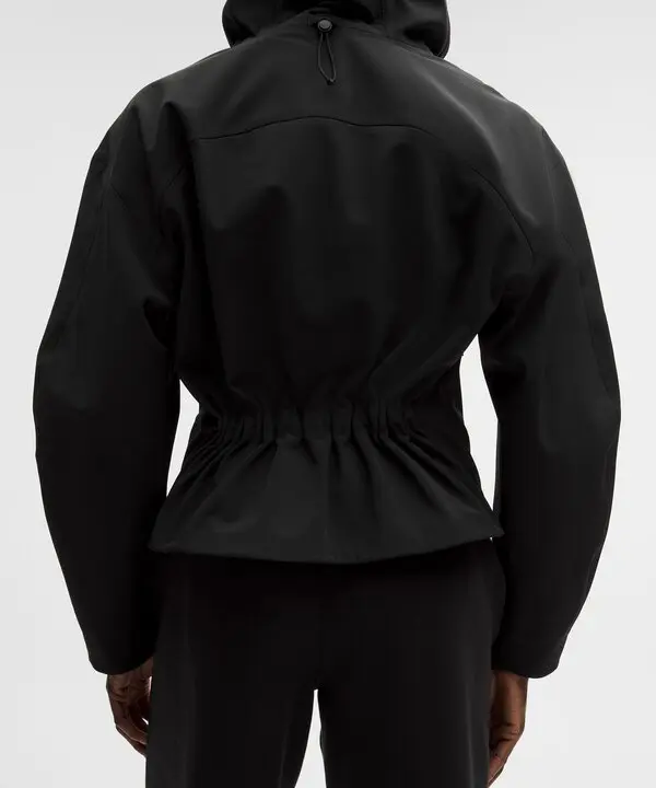 Lululemon Cross Chill Cinch-Back Jacket - Black | Editorialist