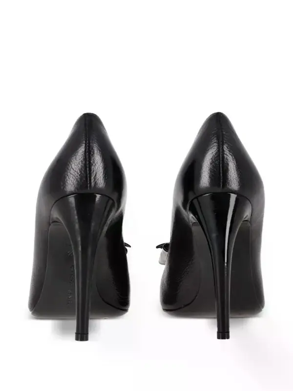 Leather heels Bottega Veneta Black size 38 IT in Leather  Bottega Veneta Bow Detail Pumps in Black Leather main image 1