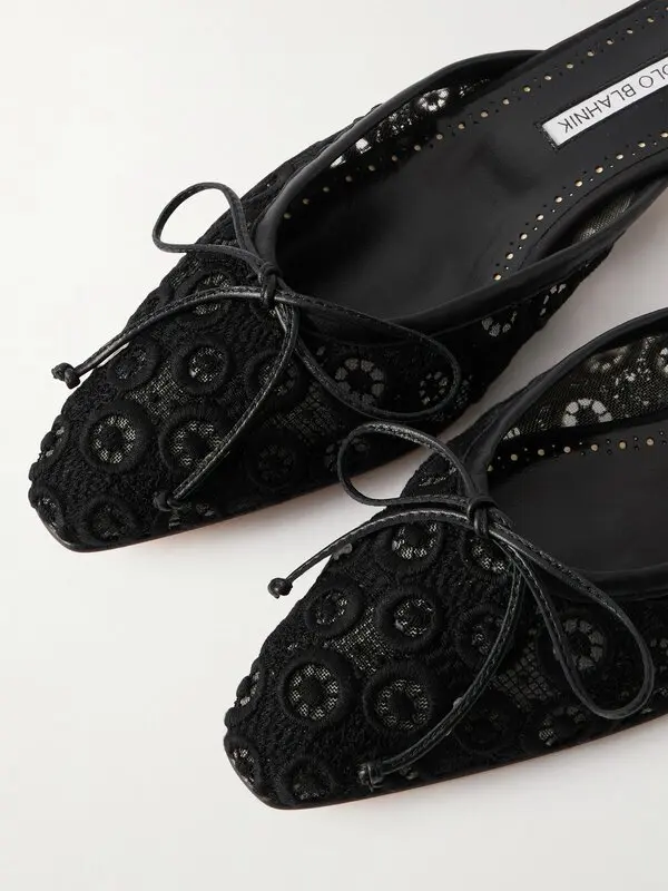 Manolo Blahnik Ballerimu Leather-trimmed Lace Flats With Bow Detailing - Black