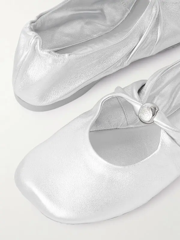 Loewe Pebble Metallic Leather Ballet Flats - Silver