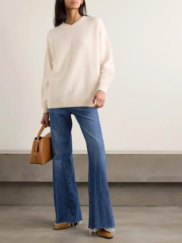 FRAME The Lax Distressed Mid-rise Flared Jeans - Blue