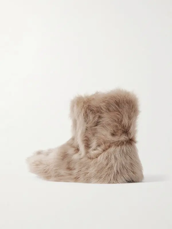 CHRISTEN Big Shearling Ankle Boots