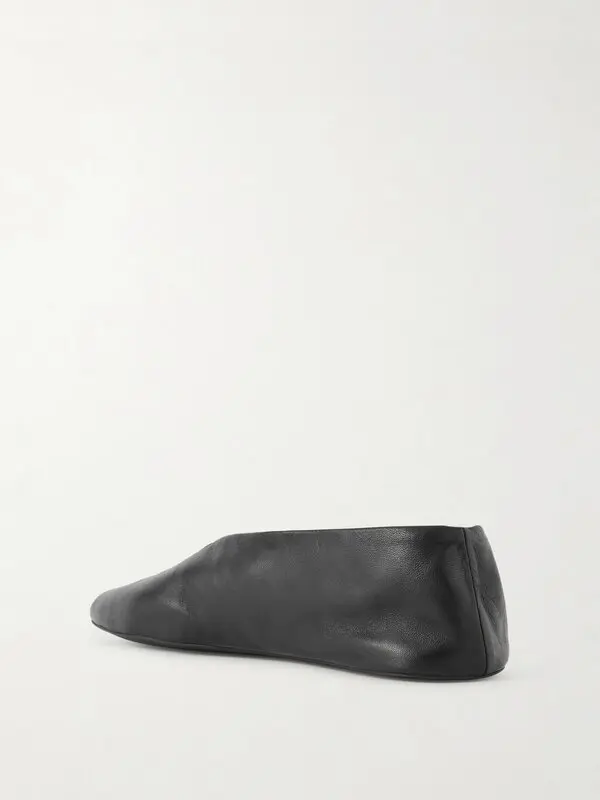 THE ROW Stella Leather Ballet Flats - Black