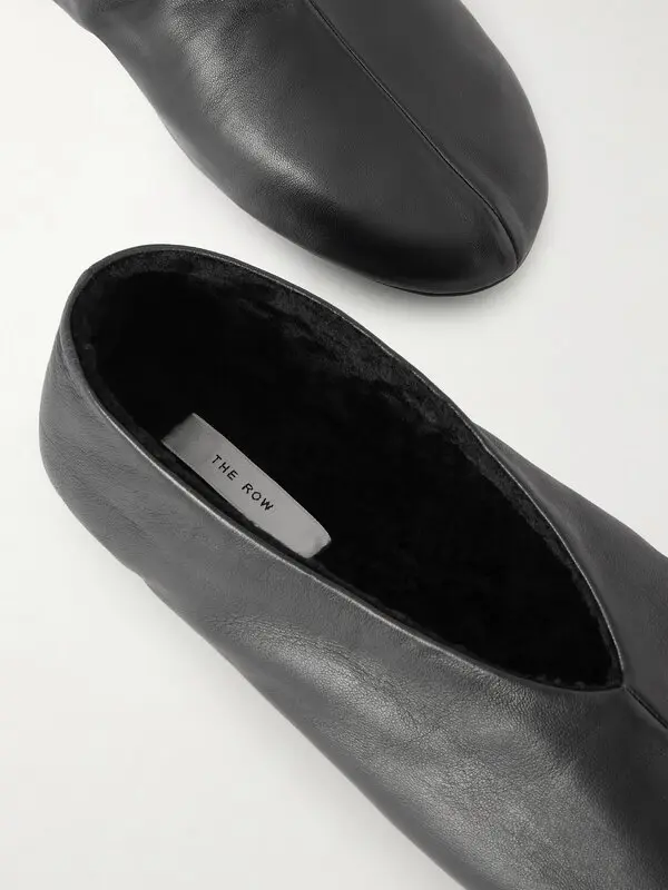 THE ROW Stella Leather Ballet Flats - Black