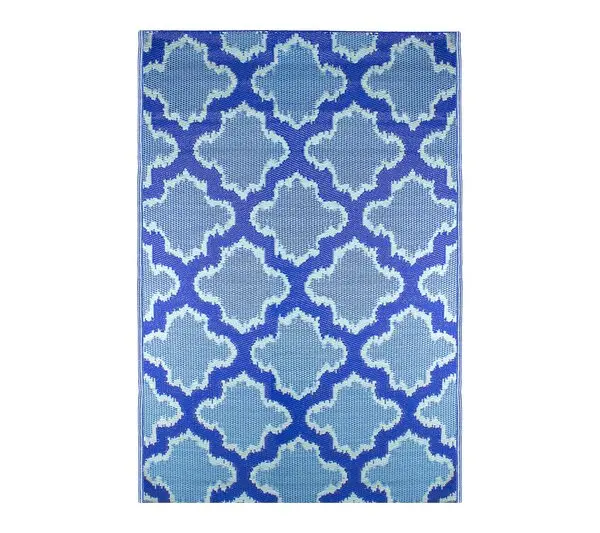 NORTHLIGHT 4' X 6' Quatrefoil Outdoor Area Rug - One-color