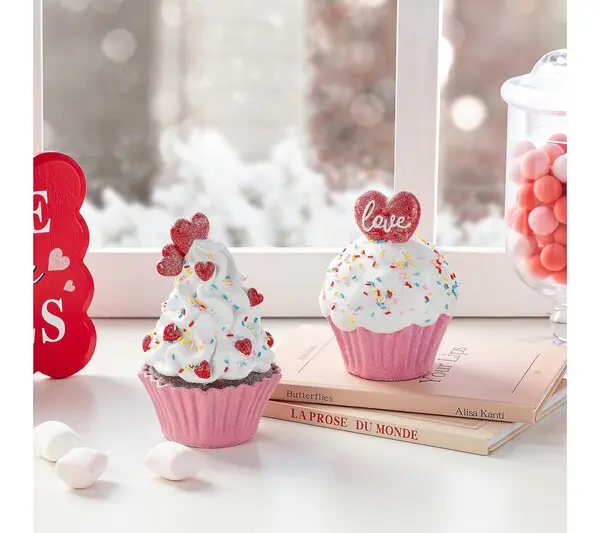 GLITZHOME S/2 Valentine's Resin Cupcakes Table Decor - One-color