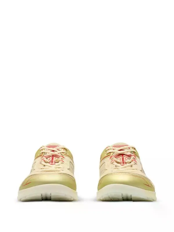 Burberry Logo Detail Sneakers - Neutrals
