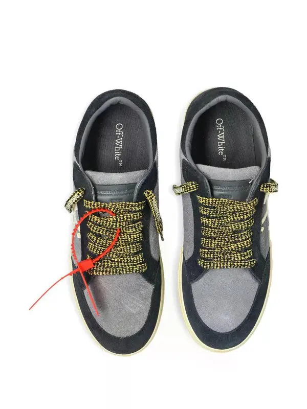 Off-White Arrow-appliqué Sneakers - Grey