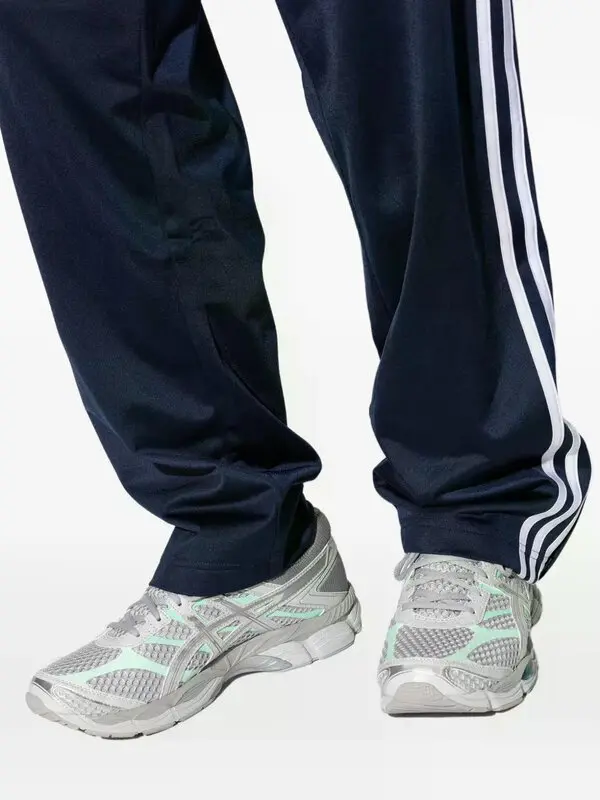 Asics Gel-cumulus 16 Panelled Sneakers - Grey