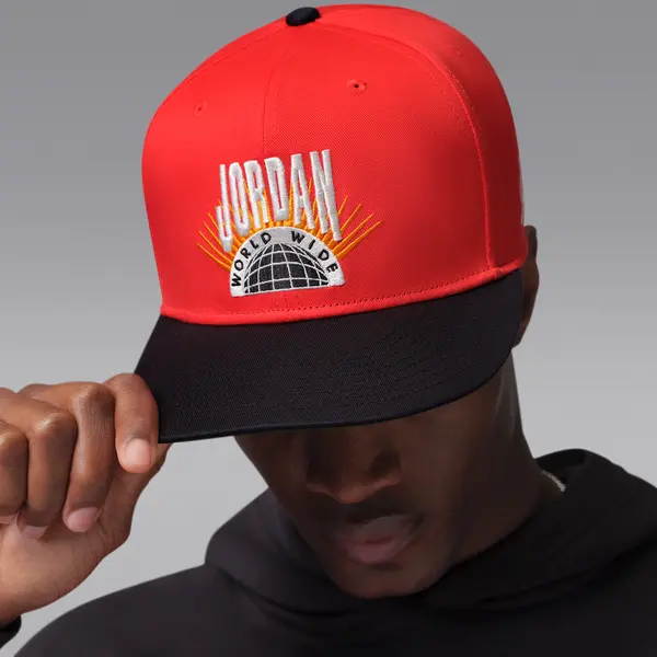JORDAN Essentials Pro Structured Flat Bill Cap - Red