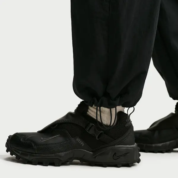 Nike Dolomiti" Pants - Black
