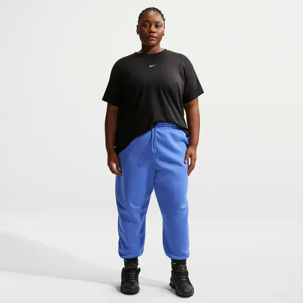 Nike Classic Oversized Short-sleeve T-shirt