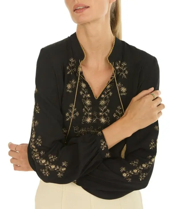 SECRET PON-PON Serah Blouse With Embroidery