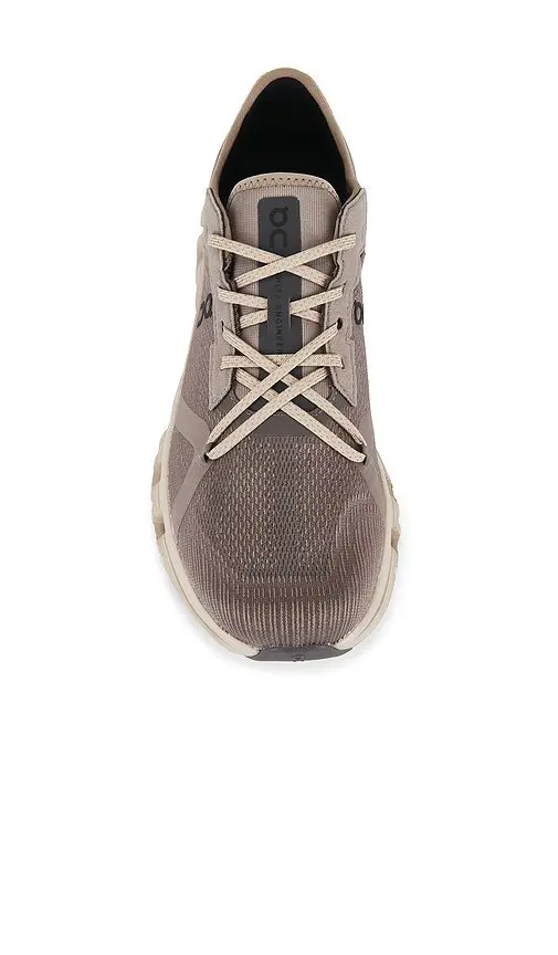 On X 4 Ad Athletic Sneakers - Brown