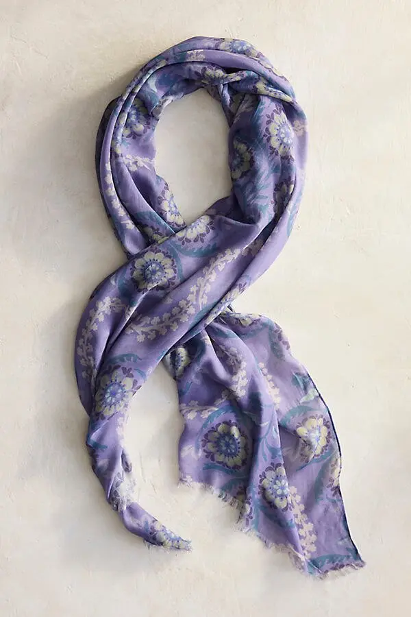 ELIZABETH GILLETT Lavender Motif Scarf - Purple