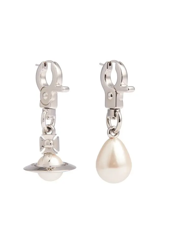 VIVIENNE WESTWOOD Claude Mismatched Pearl Drop Earrings - Silver