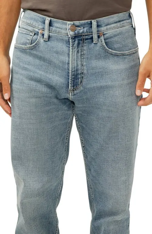 SILVER JEANS CO. Eddie Athletic Fit Tapered Jeans
