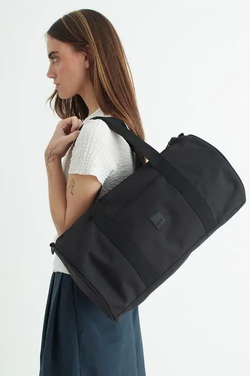LEFRIK Everyday Duffle Bag - Black